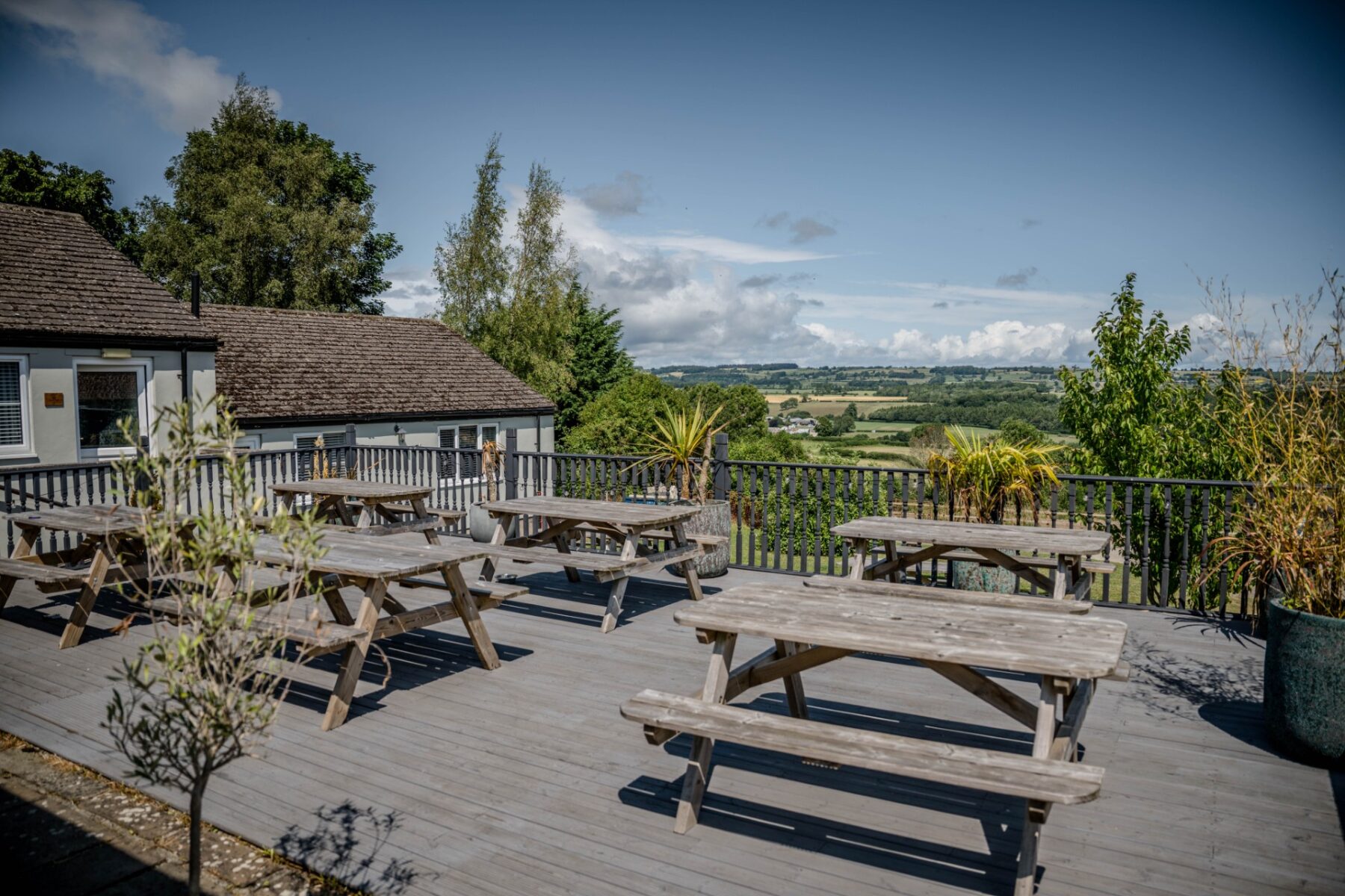 Home - The Queens Head